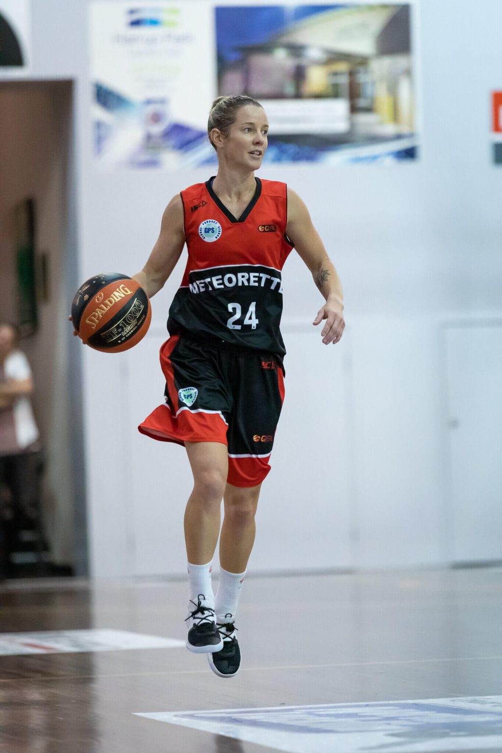 Dual MVP Freeburn Returns to Meteorettes - Mackay Basketball